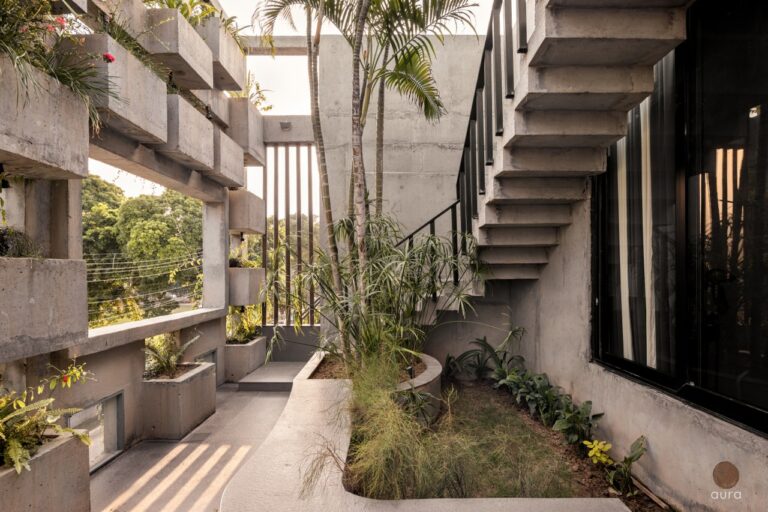 Communication With Spaces Through Green Design And Open Circulation ...
