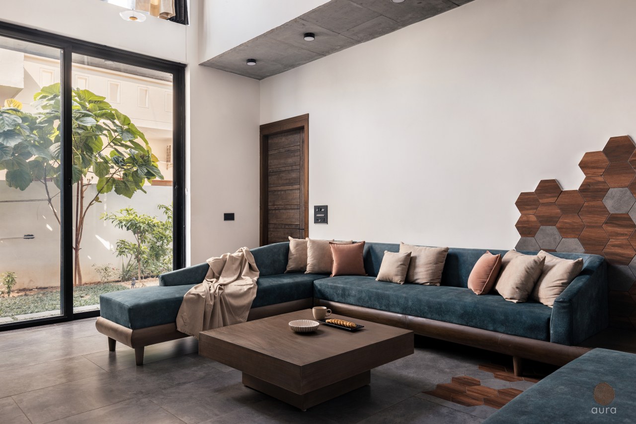 Communication With Spaces Through Green Design And Open Circulation ...