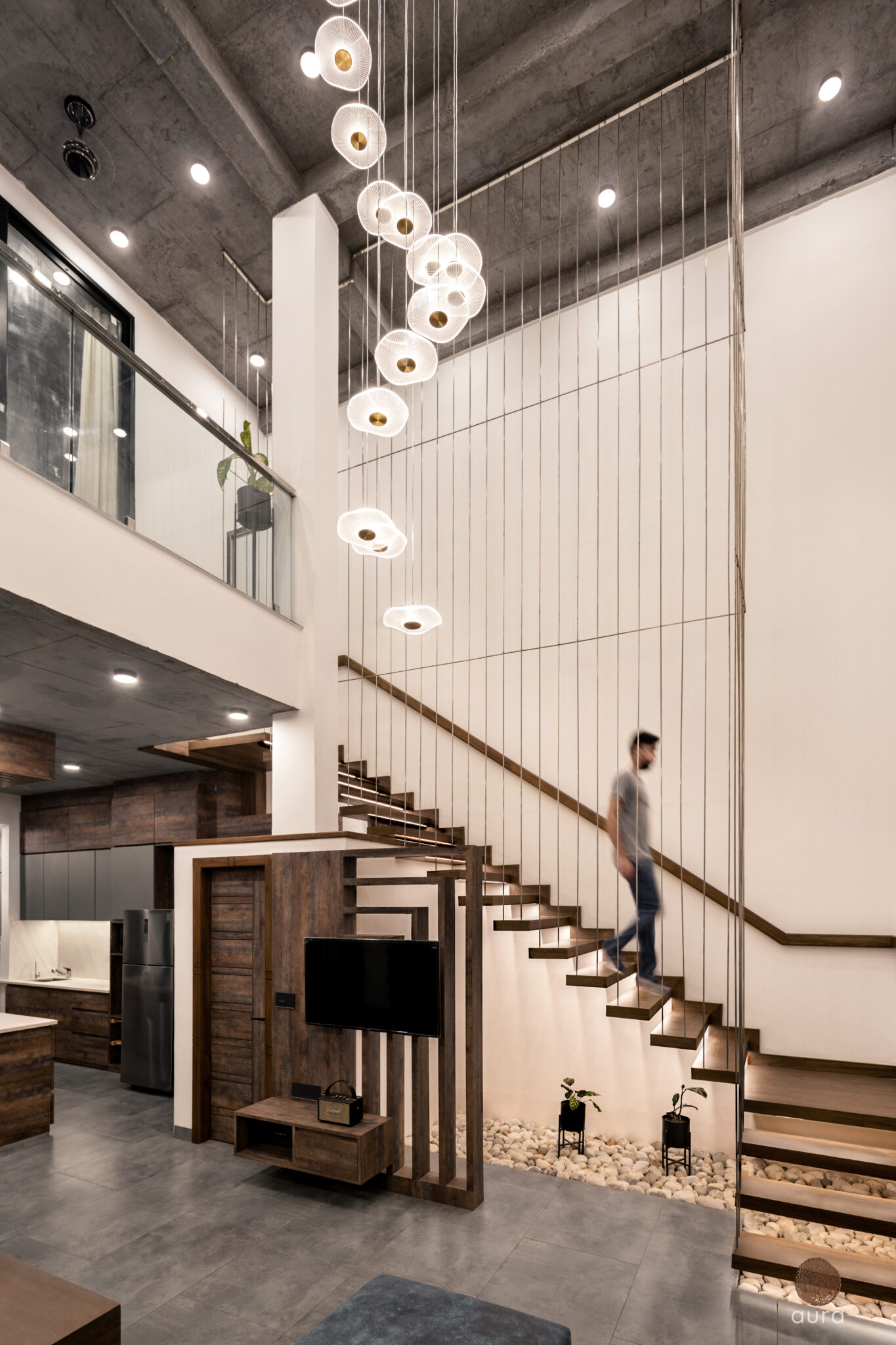 Communication With Spaces Through Green Design And Open Circulation ...