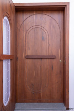 Classic Adaptiveness Wrapped In A Modernist Contemporary Design Outlook ...