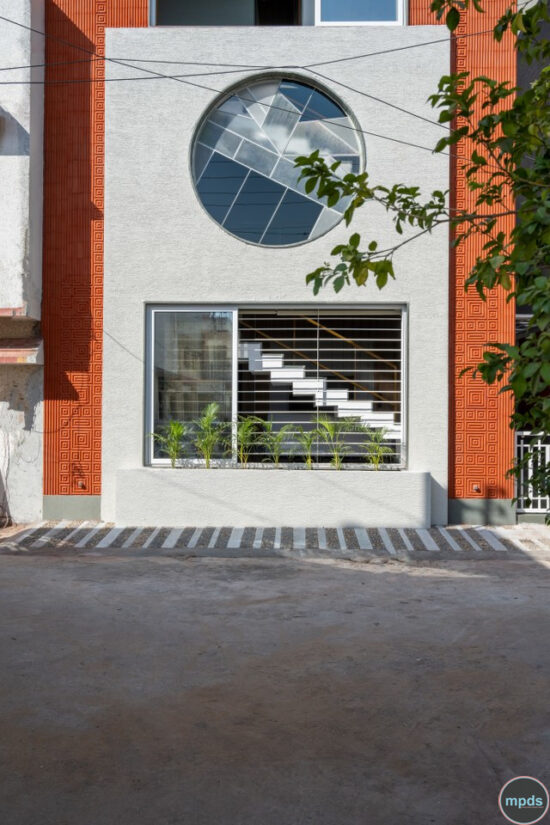 A Fascinating Contemporary Design In Continuous Flow | MANOJ PATEL ...