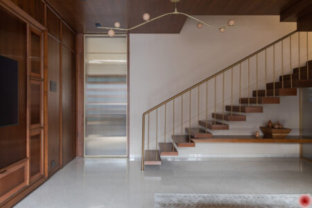 The Right Balance Of The Traditional And The Modern Design | D’WELL ...