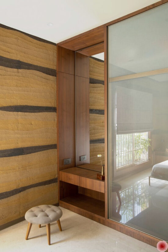 The Right Balance Of The Traditional And The Modern Design | D’WELL ...