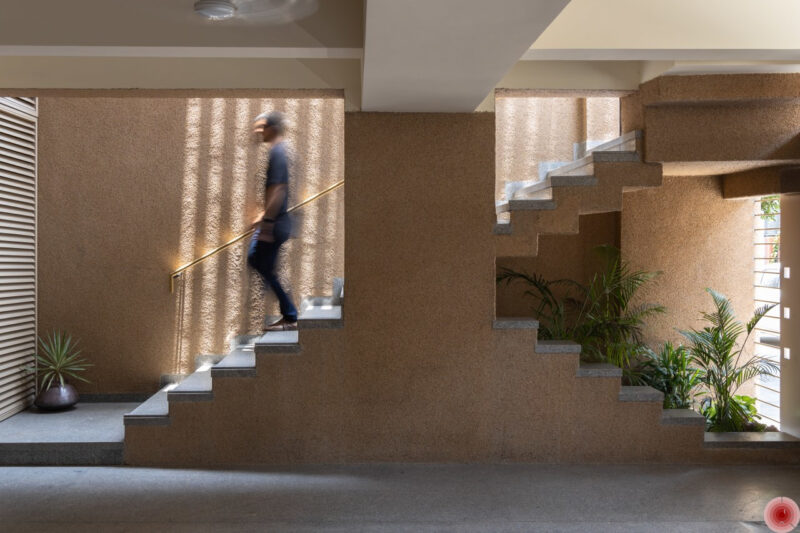 The Right Balance Of The Traditional And The Modern Design | D’WELL ...