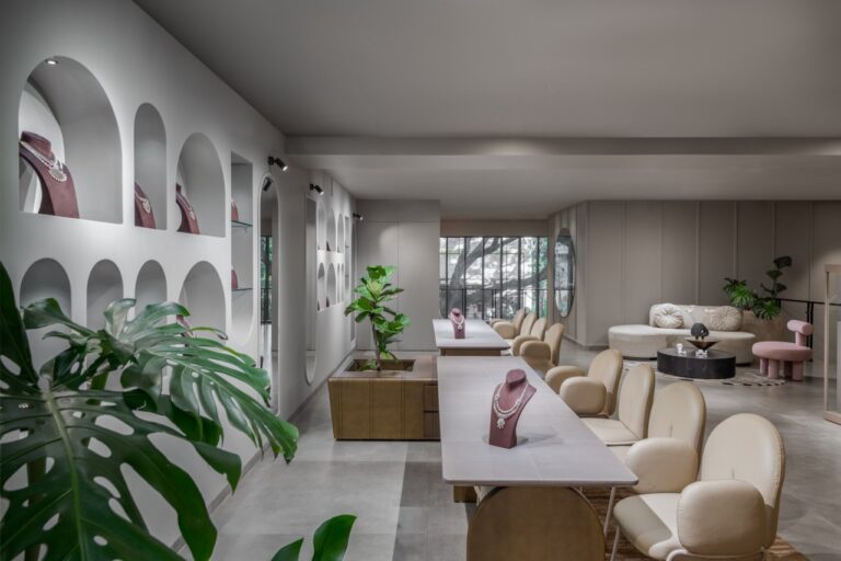 A Jewellery Boutique Designed With Modern Aesthetics That Exude Luxury ...