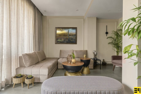 A Confluence Of Classic Interior Design With Modern Undertones In This ...