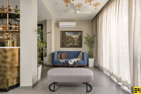 A Confluence Of Classic Interior Design With Modern Undertones In This ...