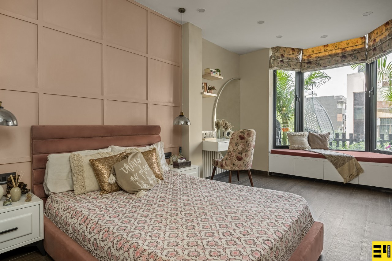 A Confluence Of Classic Interior Design With Modern Undertones In This ...