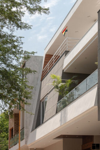 A Contemporary Home Designed Using Minimal Materials | AH ARCHITECTS ...