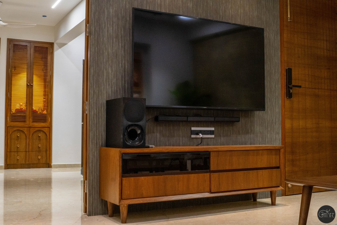 A Spacious Minimalistic 3BHK Home Interior That Is Lively And ...