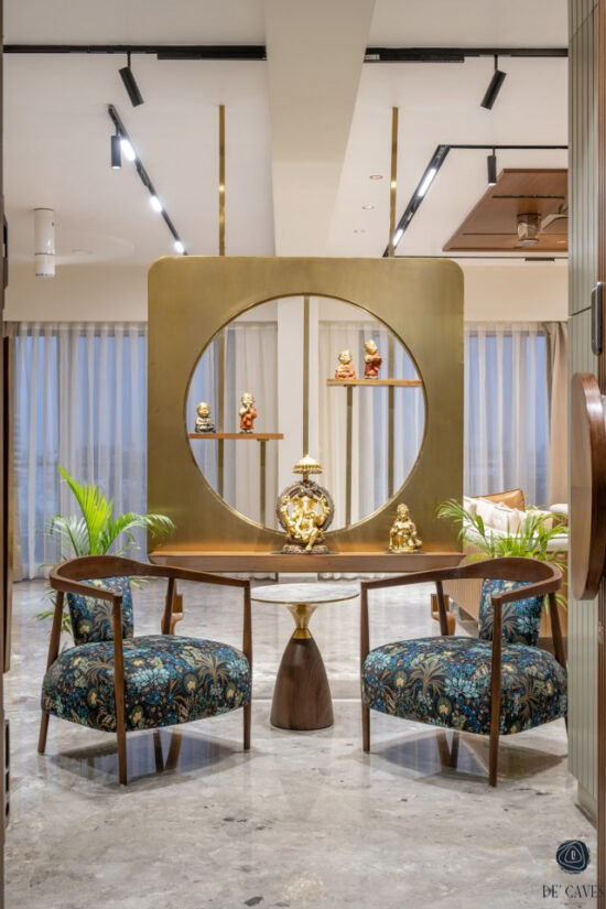 This Apartment Embraces Modernism With A Hint Of Traditional Motifs ...