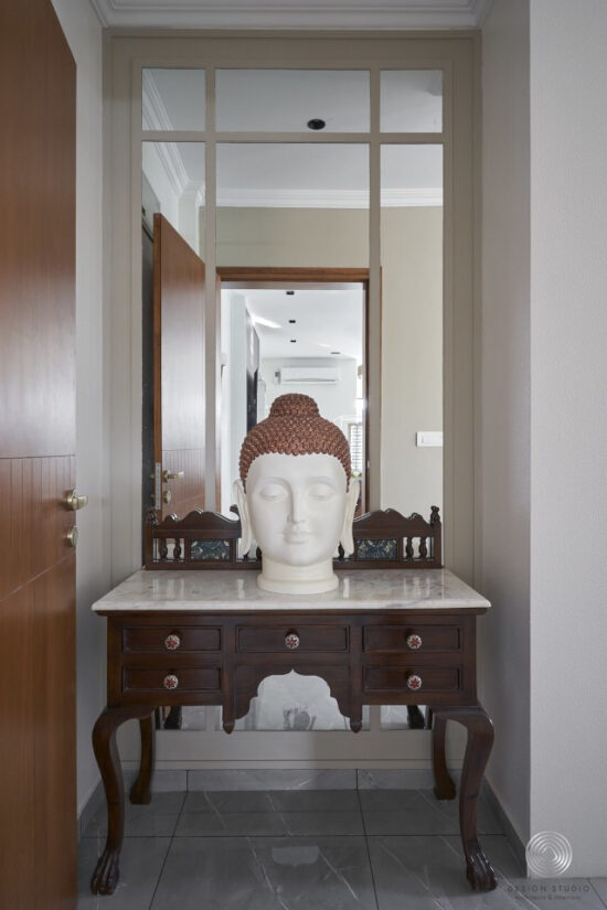 Minimal And Modern Apartment Design With Classical Themed Elements ...