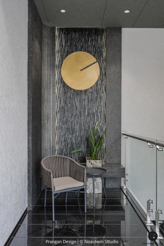 A Bungalow Designed With The Thoughtful Blending Of Styles In ...