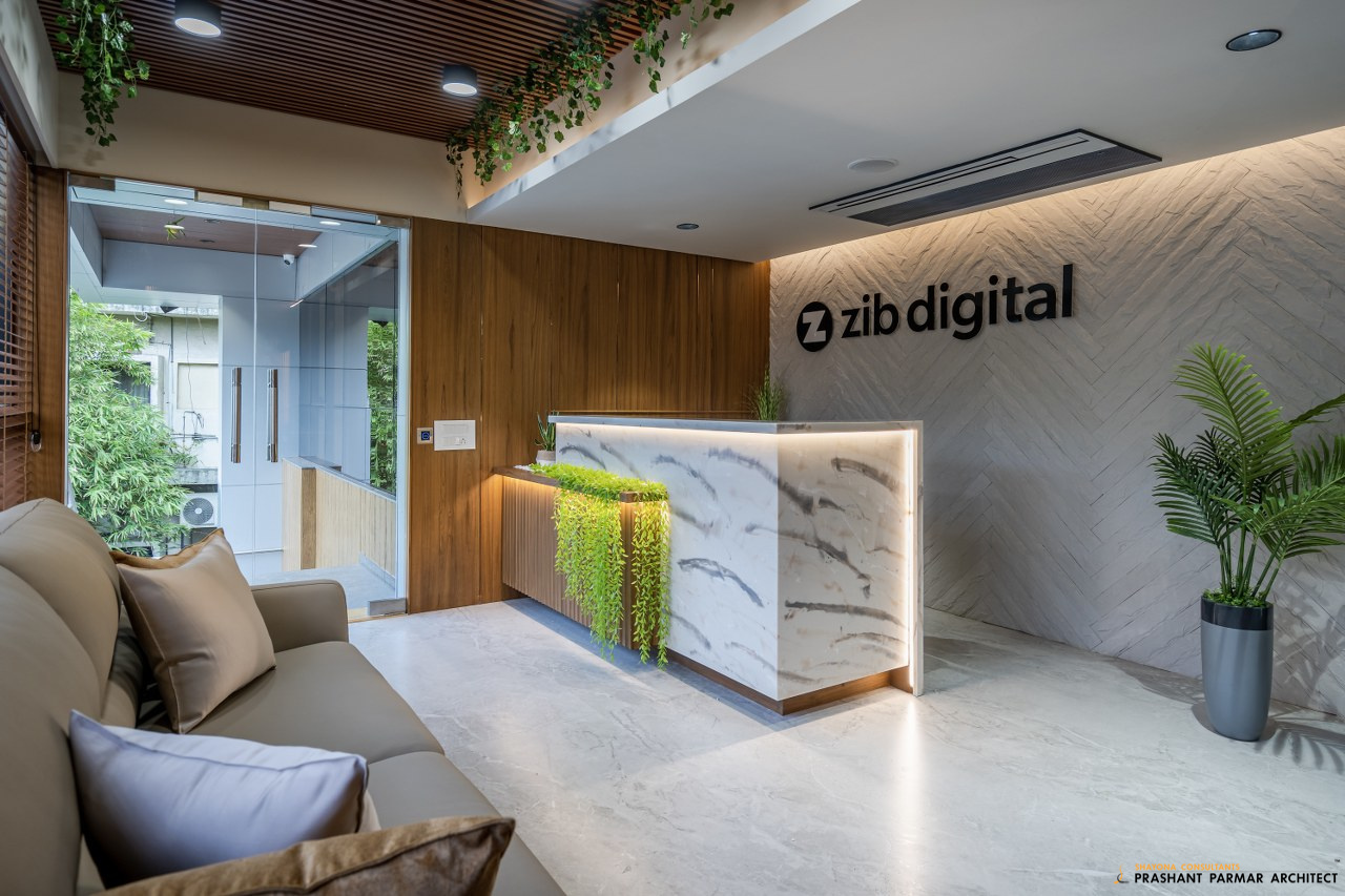 Contemporary Office Space Designed For The IT Professionals | Prashant ...