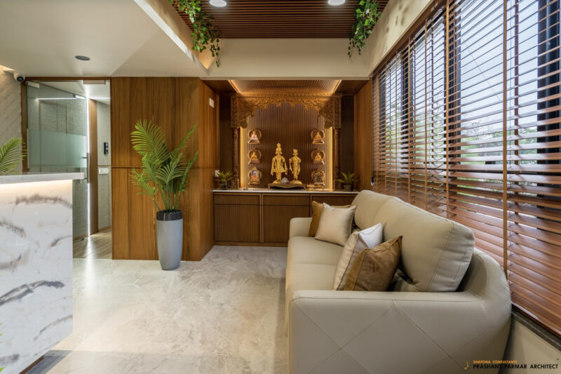 Contemporary Office Space Designed For The IT Professionals | Prashant ...