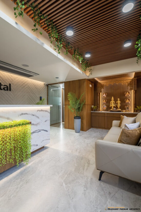 Contemporary Office Space Designed For The IT Professionals | Prashant ...