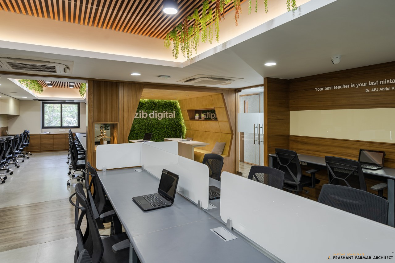 Contemporary Office Space Designed For The IT Professionals | Prashant ...
