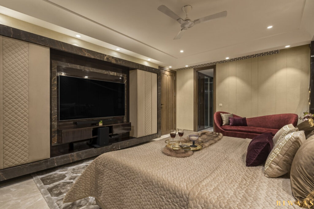 A Luxurious Home With Comfort, Functionality And Richly Layered ...