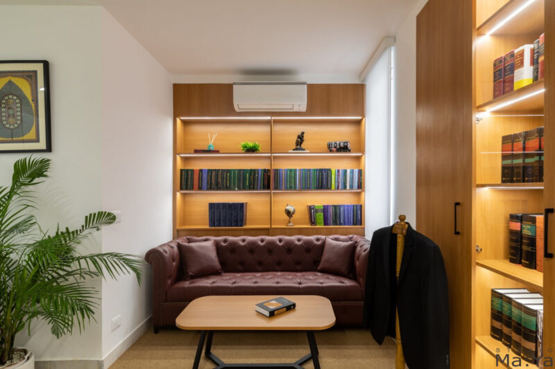 A Sophisticated, Elegant, Simple And Modern Office Space | Studio Ma:Ya ...