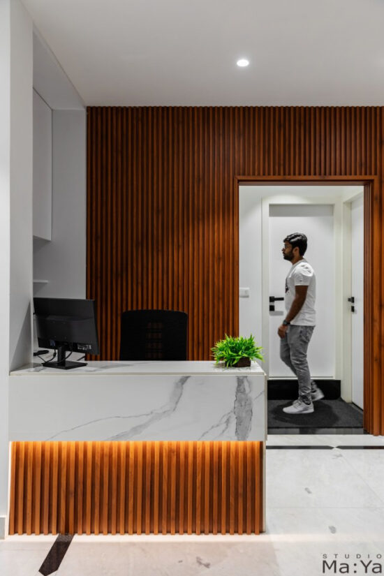 A Sophisticated, Elegant, Simple And Modern Office Space | Studio Ma:Ya ...