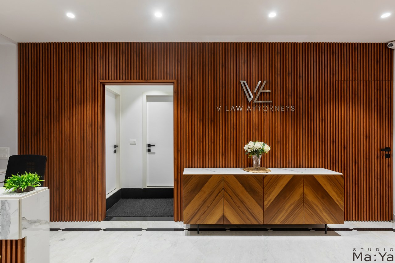 A Sophisticated, Elegant, Simple And Modern Office Space | Studio Ma:Ya ...