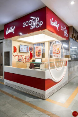 Vadilal Scoop Shop Themed With Scoop To Swirl Concept | Studio Invoke ...