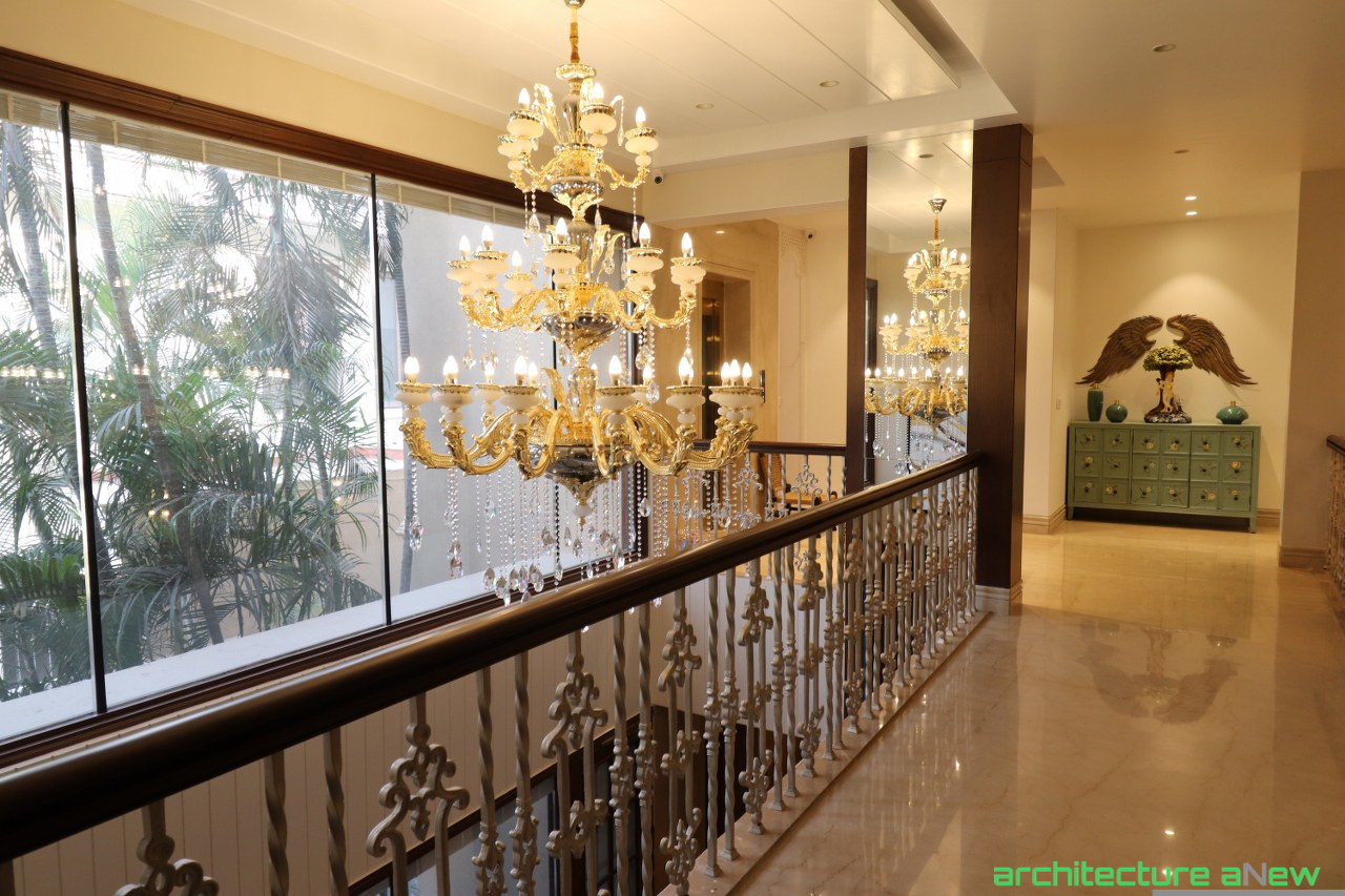 50 Elegant Railing Design Inspirations For Balconies & Staircases