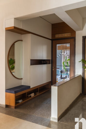 Blend Of Traditional And Contemporary Interior Design | Nikaya Design ...