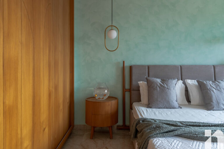 Blend Of Traditional And Contemporary Interior Design | Nikaya Design ...