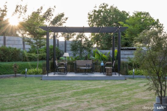 This Weekend House An Epitome Of Refined & Stylized Simplicity With ...