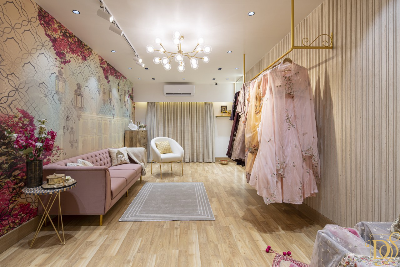 Accentuating The Aesthetics Of Traditional Indian Wear Concept With ...