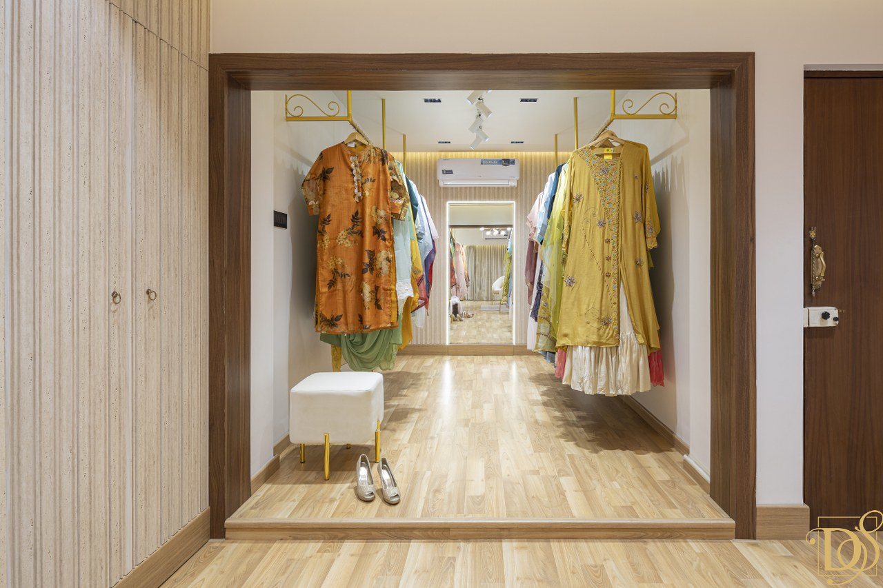 Accentuating The Aesthetics Of Traditional Indian Wear Concept With ...