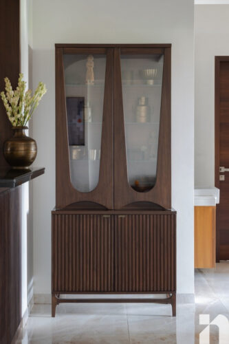 Blend Of Traditional And Contemporary Interior Design | Nikaya Design ...