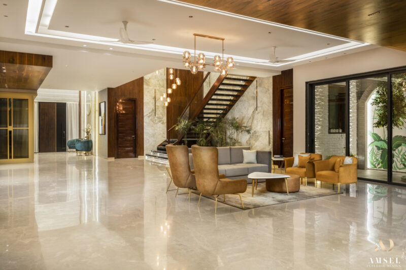 A Modern Design And Tasteful, Elegant Interior Elements For This ...