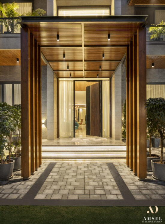 A Modern Design And Tasteful, Elegant Interior Elements For This ...