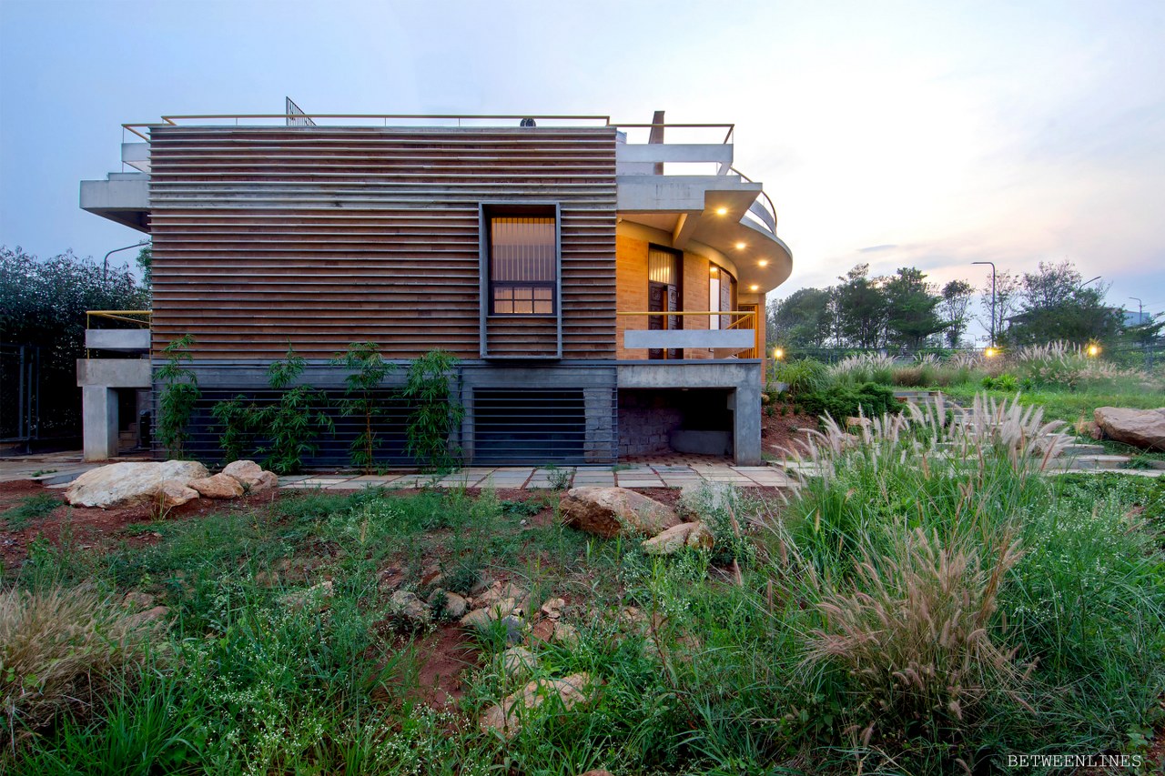 "Breathe", An Earth House With Locally-Made Compressed Earth Blocks ...