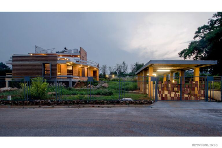 "Breathe", An Earth House With Locally-Made Compressed Earth Blocks ...