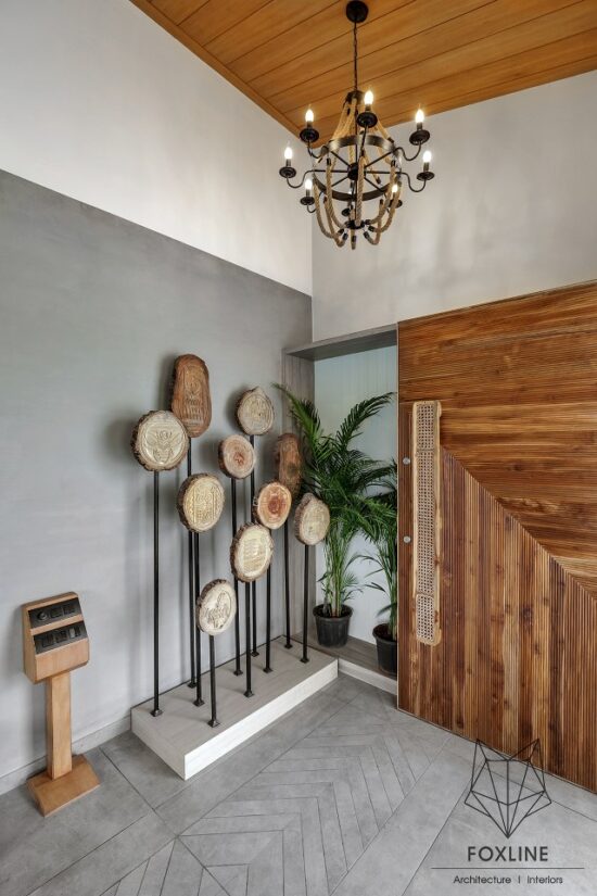 An Earthy, Cosy Yet Luxurious Experience With This Weekend Luxury Home | Foxline Architects ...