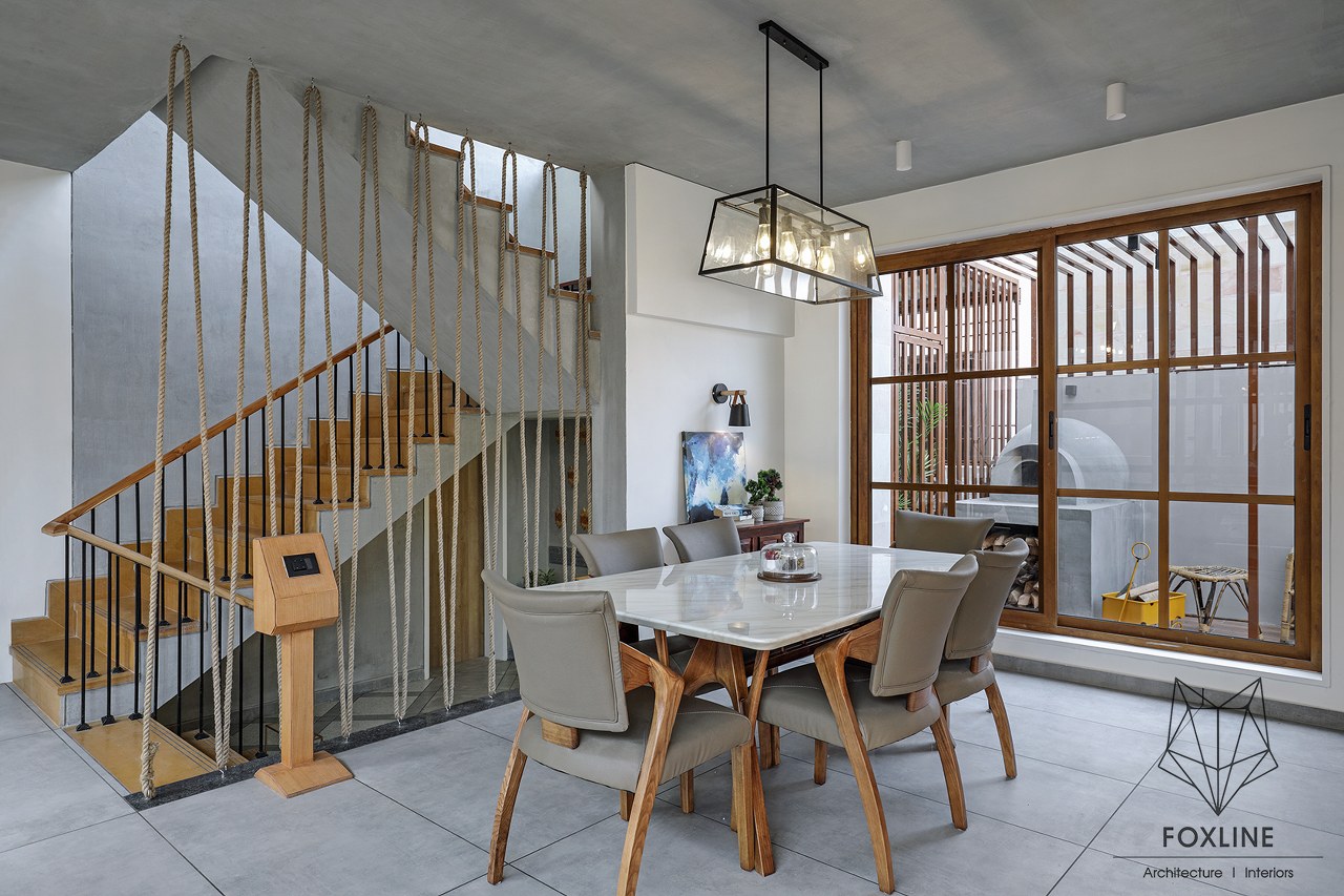 An Earthy, Cosy Yet Luxurious Experience With This Weekend Luxury Home | Foxline Architects ...