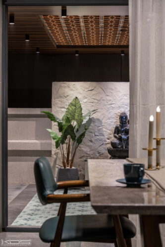 Bungalow Design With The Thoughtful Blending Of Styles In Contemporary ...