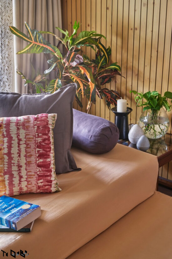 An Aesthetically Pleasing, Breathable and Easy-To-Maintain Cosy Home | The DesignBOX