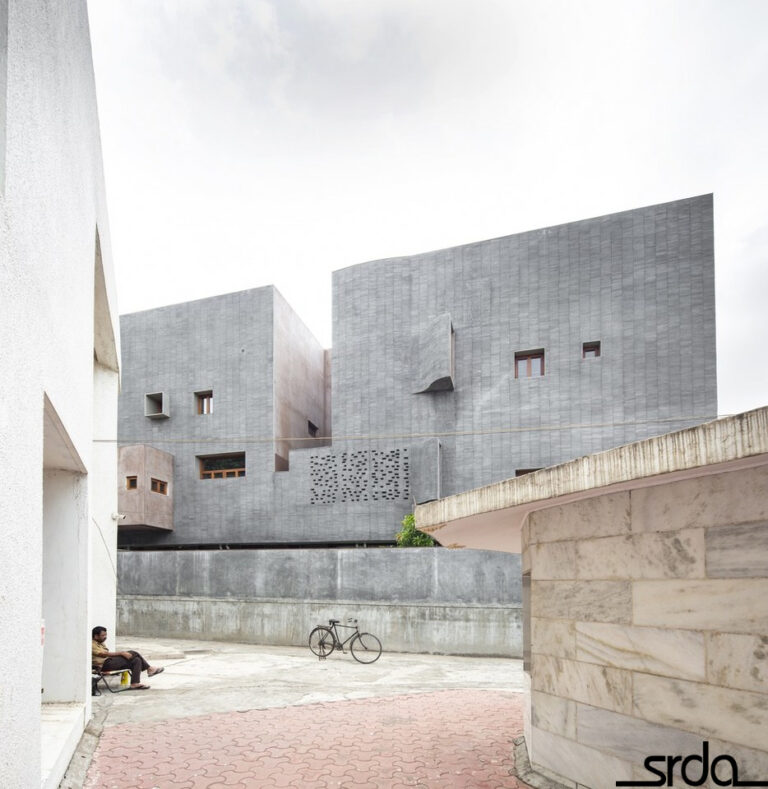 The Cool House Is A Classic Example Of Contemporary Architecture ...