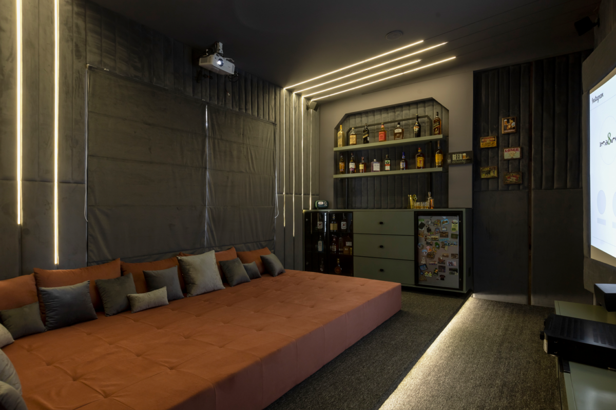 This Home Is a Perfect Paradigm of Modern Minimalism Joining Forces ...