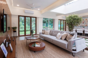 An Unconventional Design Where the Structure is Drawn-Out all Over the ...