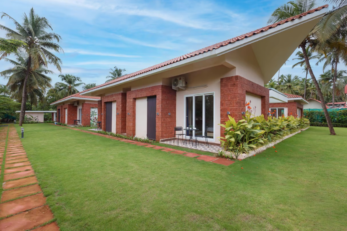 An Unconventional Design Where the Structure is Drawn-Out all Over the ...