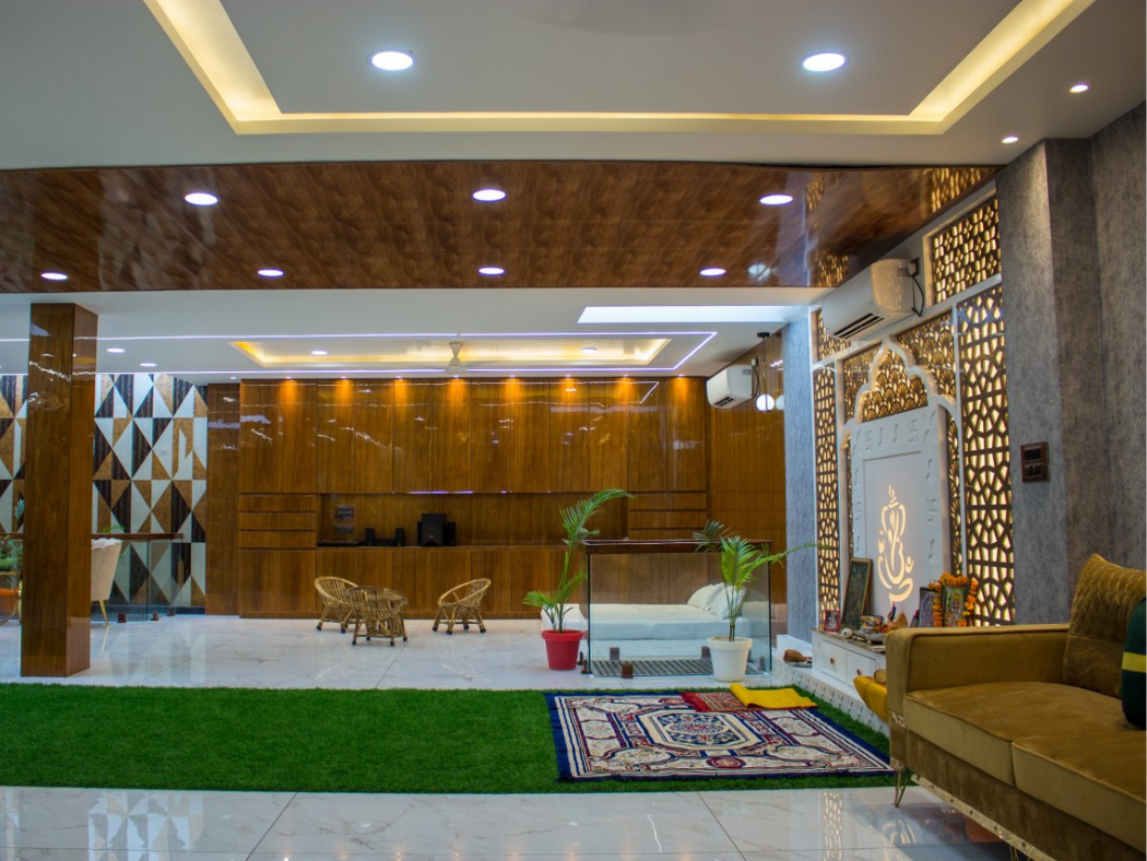 A 5000 sq.ft. Home in Hustling Streets of Historic City Gwalior