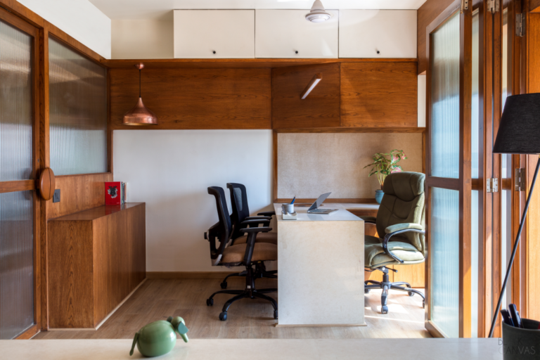 50 Trending Small Office Interior Design Projects 2024