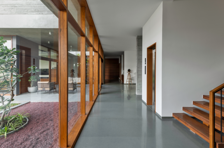 The Hovering Mass Of The Floating Slab Allows An Open Design | Modo Designs