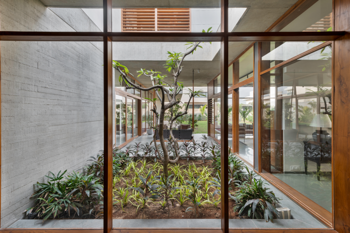 The Hovering Mass Of The Floating Slab Allows An Open Design | Modo Designs