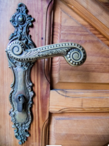 20 Types of Door Handles for a Stylish Home Upgrade